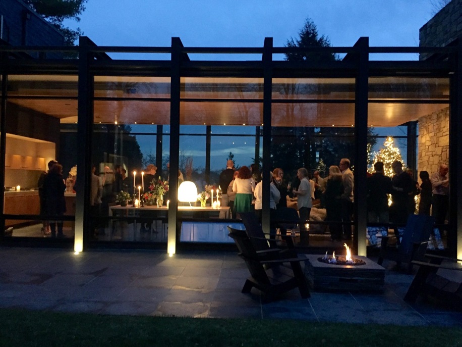 DAVID DANGLE’S ANNUAL HOLIDAY OPEN HOUSE - Blogs & Forums