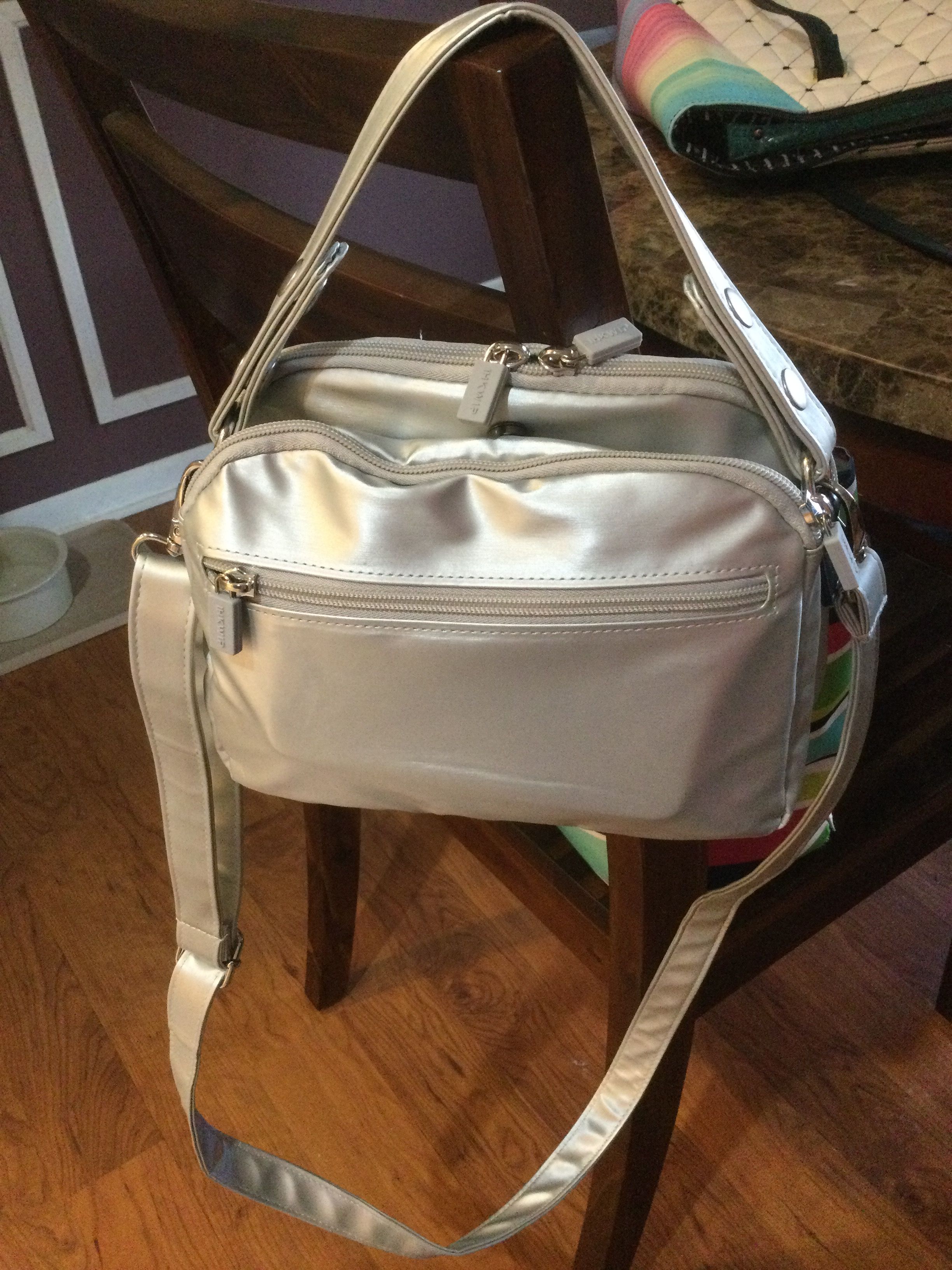 Review of new IHKWIP zig zag bag - Blogs & Forums