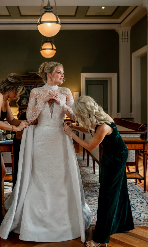 Lauren Alaina's Wedding Dress - Page 3 - Blogs & Forums