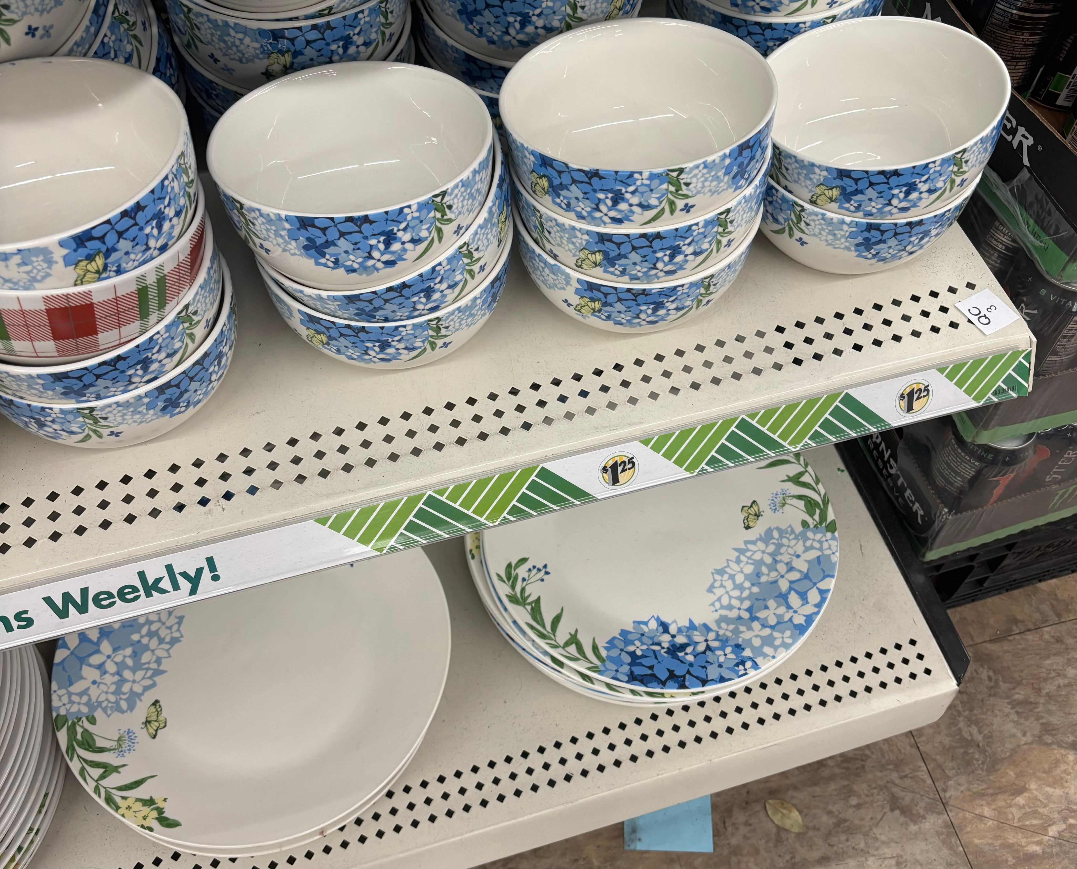 Found these nice hydraganea dishes at Dollar Tree ... - Page 2 - Blogs ...