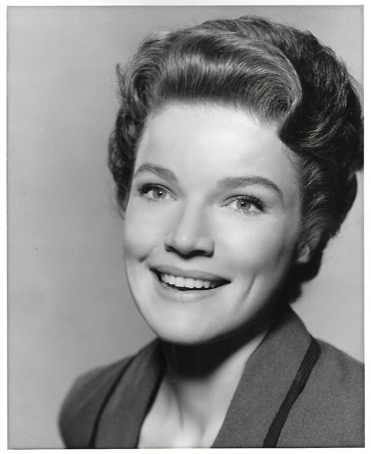 Re: Pippa Scott - Blogs & Forums