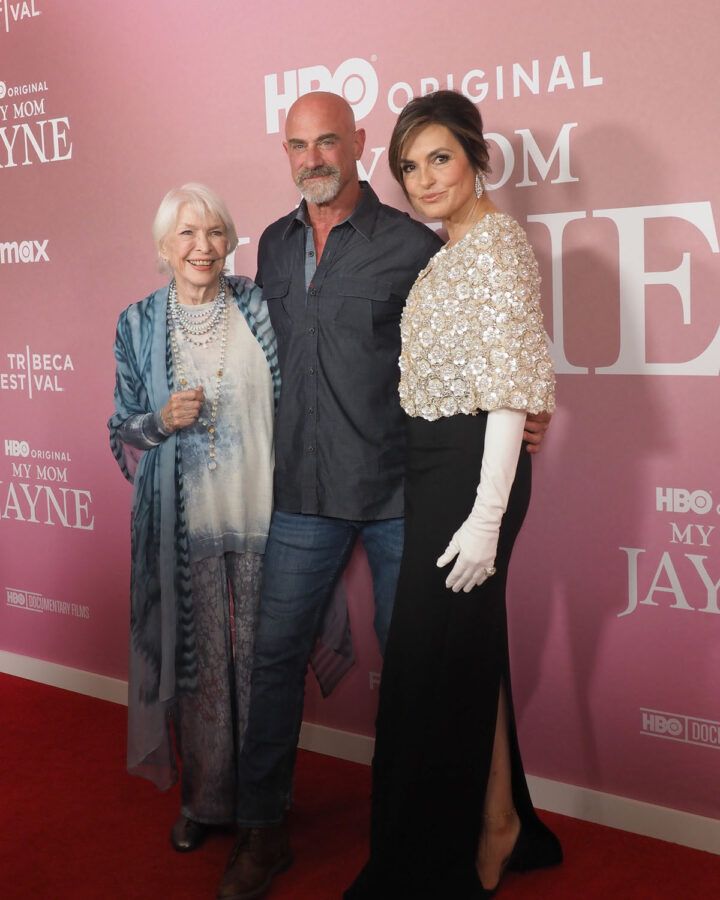 Mariska Hargitay: My Mom Jayne - Page 3 - Blogs & Forums