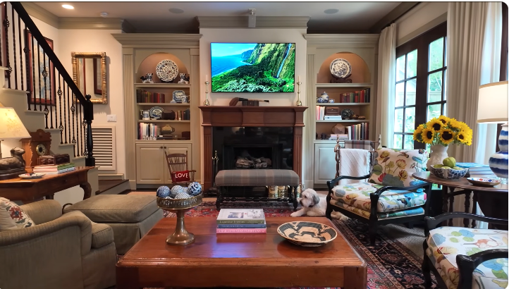 COZY FAMILY ROOM - Blogs & Forums